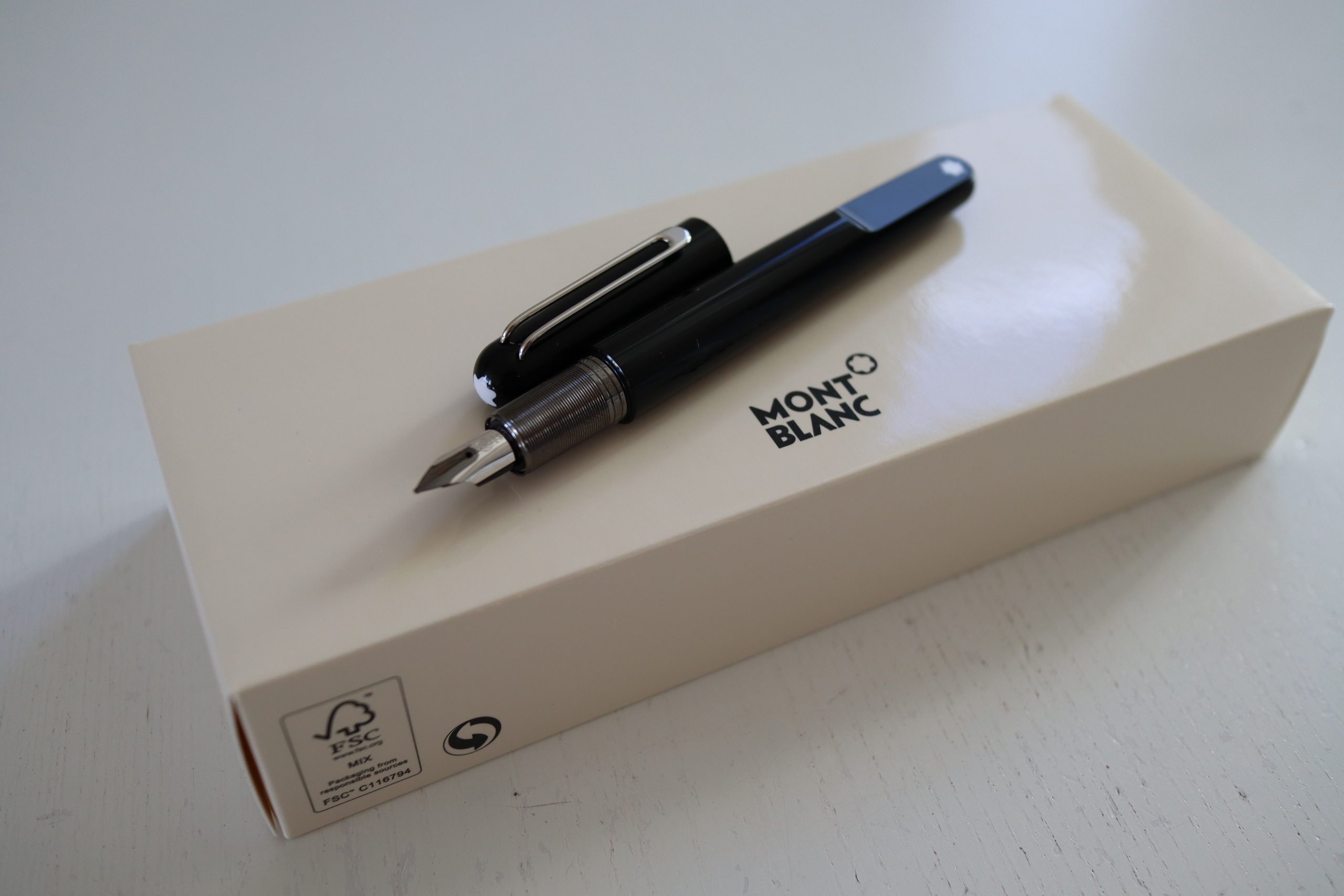 Video-Review: Montblanc M - Scrively - note taking & writing